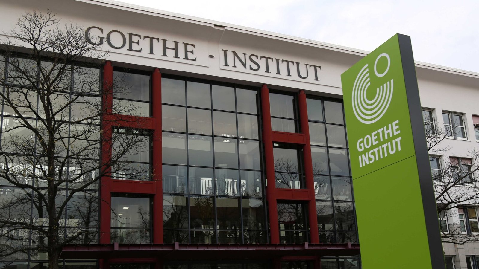 A Guide to the Rules of the Goethe Institute Exams - Siahpoosh